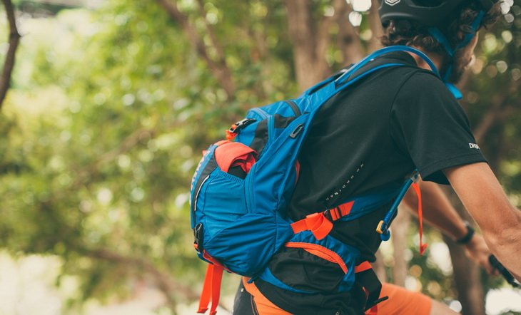 How to Clean a Camelbak: Keeping Your Water Bladder Clean and Safe to ...